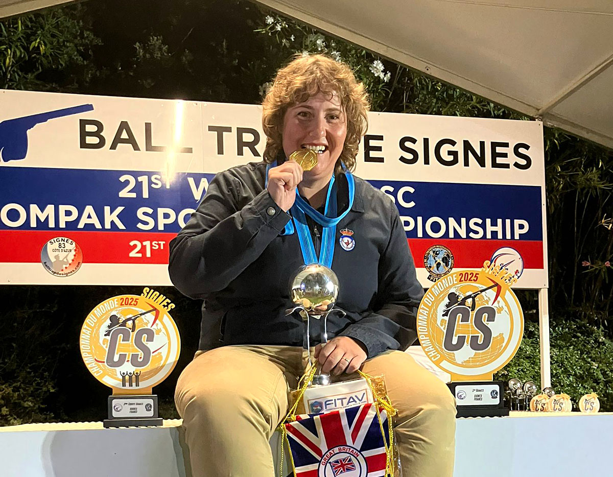 Histórica Beatriz Laparra: campeona del mundo de compak sporting ...